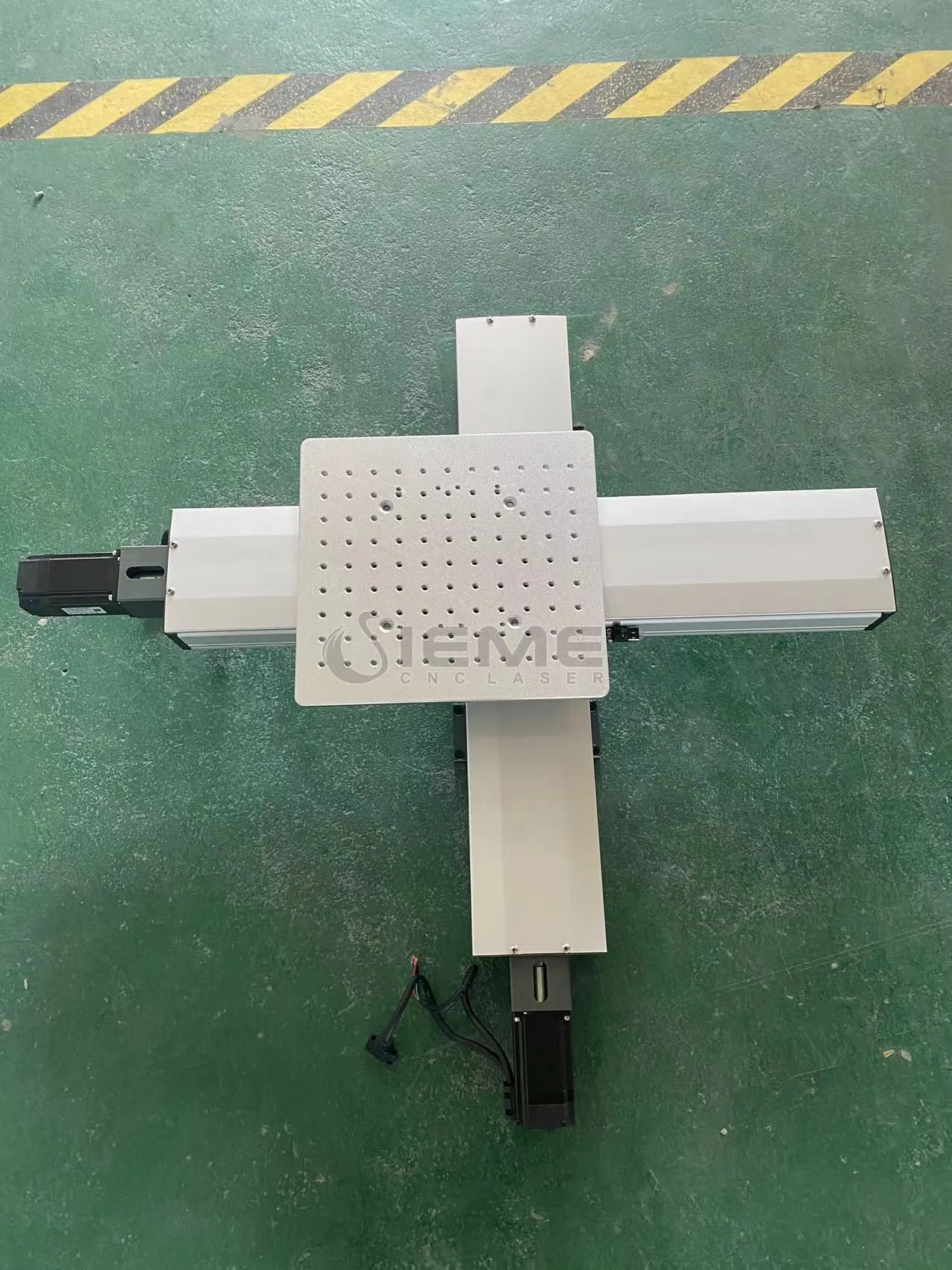 Laser Area laser marking machine with XY moving table