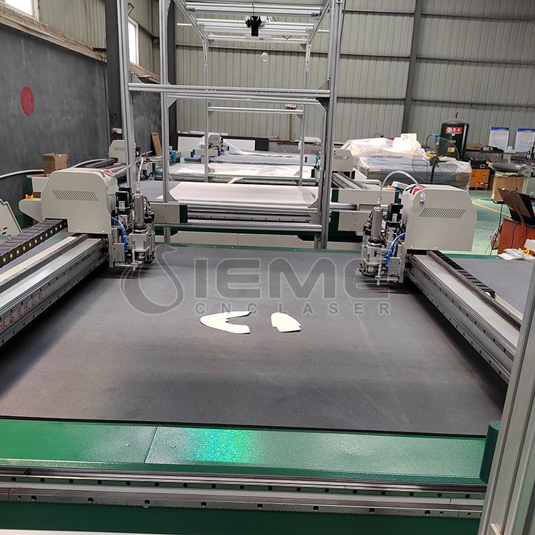 Leather Shoes Bags Automatic CNC Cutting Machine