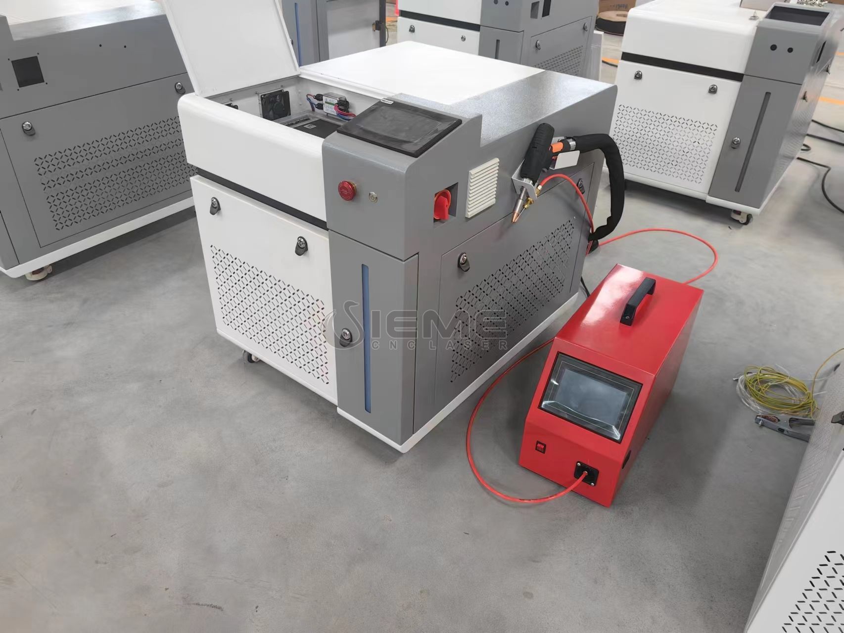 All in One Handheld Laser Welding System-SIEMELASER