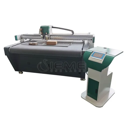 Coneycomb Cardboard Cutting with CNC Oscillating Knife Cutting Machine