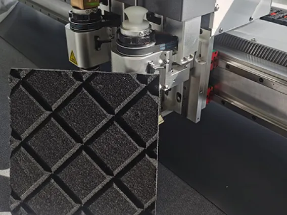 Oscillating Knife Cutting Machine with Automatic Feeding Device