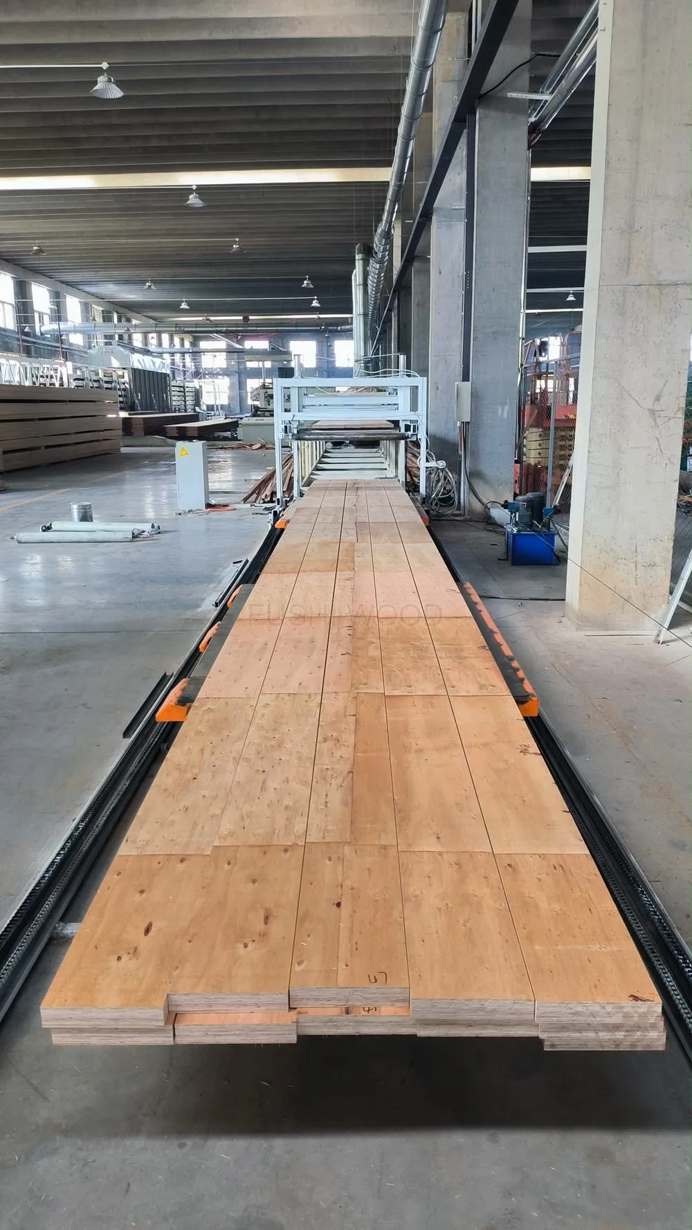 Larch Pine Structural LVL Beam